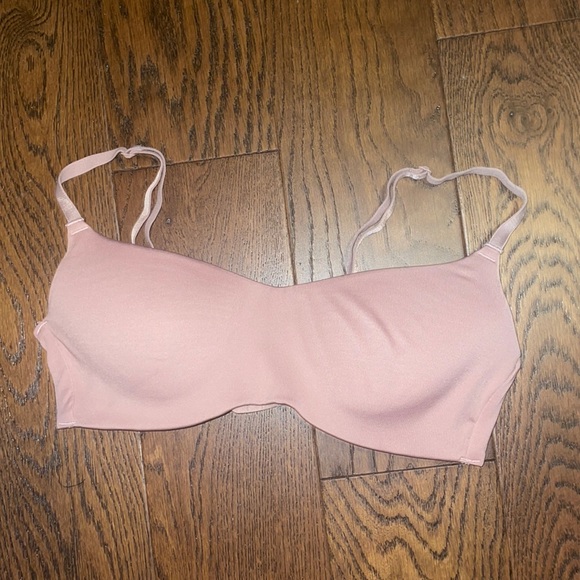 SO | Intimates & Sleepwear | Womens Pink Seamless So 34b Padded Back ...